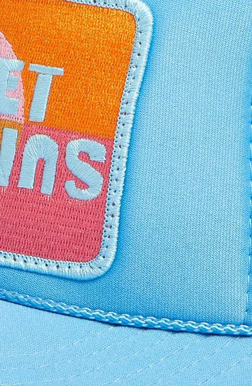 FRIDAY FEELIN’ Sunset Sunrise Trucker Hat