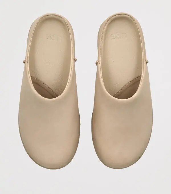 UGG Suede Otzo Clogs - Beige