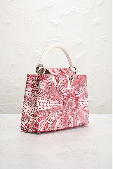 LOUIS VUITTON Capucines Mm Handbag - Red