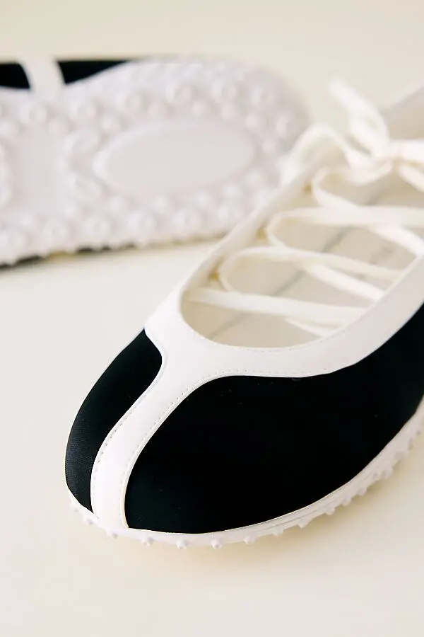 Matisse Lace-up Flats