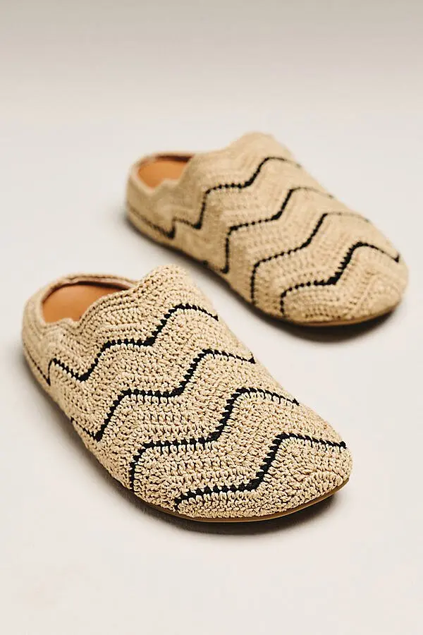 THE SAK Bolas Ripple Slip-on Clogs - Black Pattern