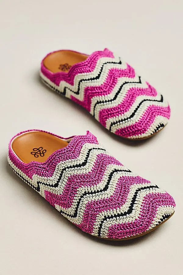 THE SAK Bolinas Ripple Slip-on Clogs - Fuchsia