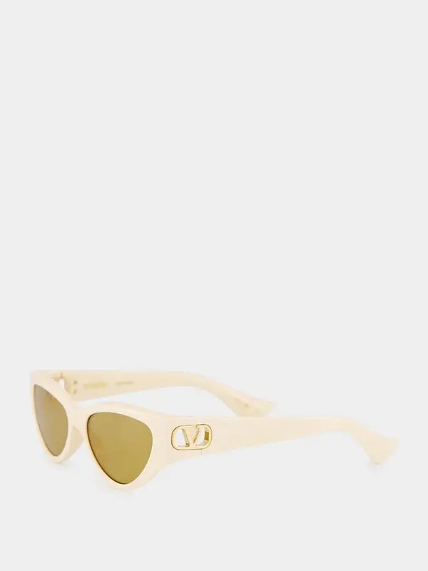 Valentino Garavani Vain Light Bio Inject Sunglasses - Cream