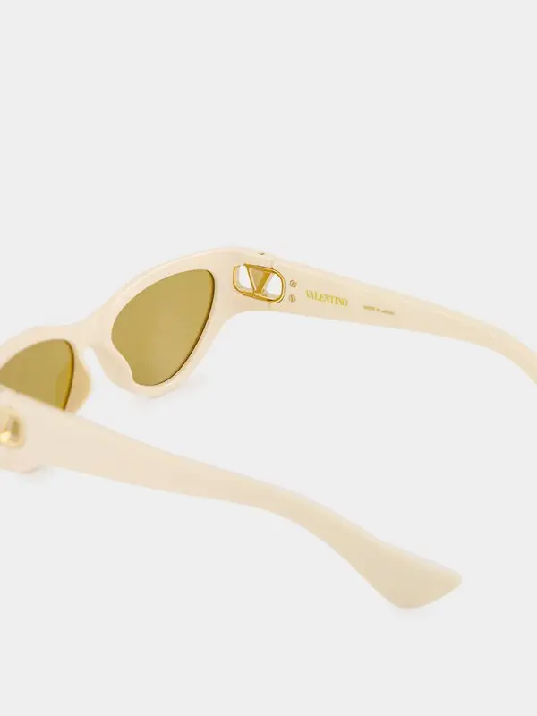 Valentino Garavani Vain Light Bio Inject Sunglasses - Cream