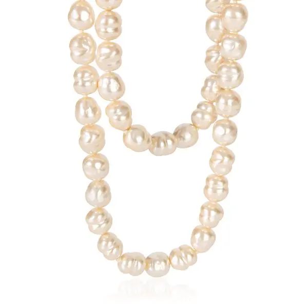 Chanel Vintage 1981 Faux Baroque Pearl Necklace - Gold_plated