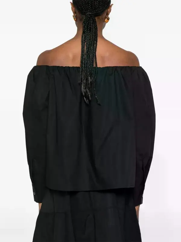 Sú Off-shoulder Blouse