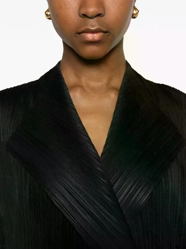 Issey Miyake Facade Pleated Coat - Black