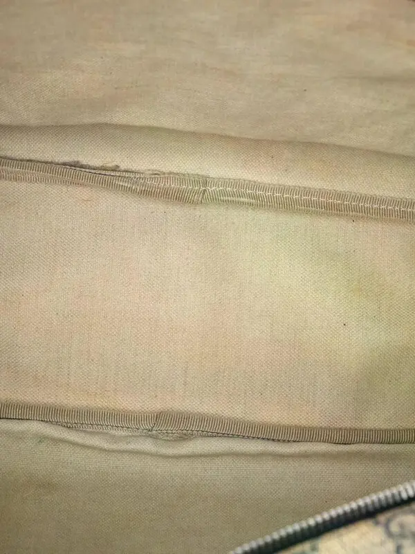 Gucci Gg Supreme Crossbody Bag