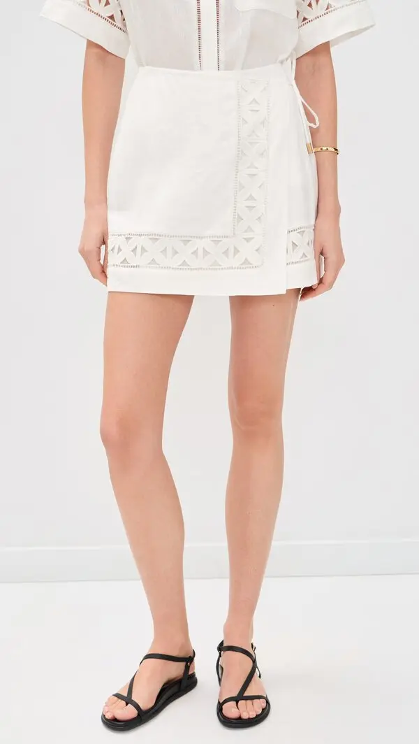 KIVARI Mini Skirt