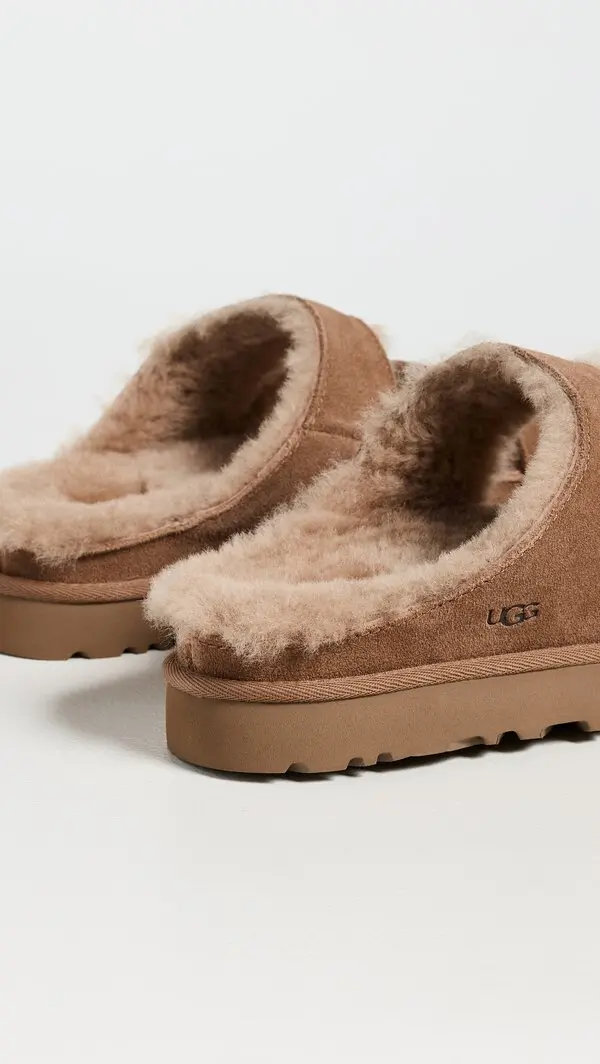 UGG Greenport Cross Strap Slides - Chestnut