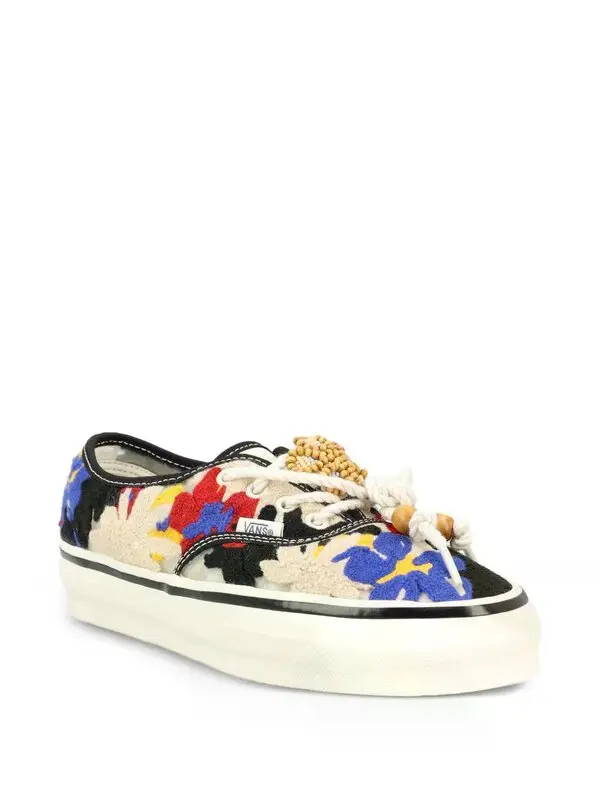 VANS Premium Authentic Sneakers - Black