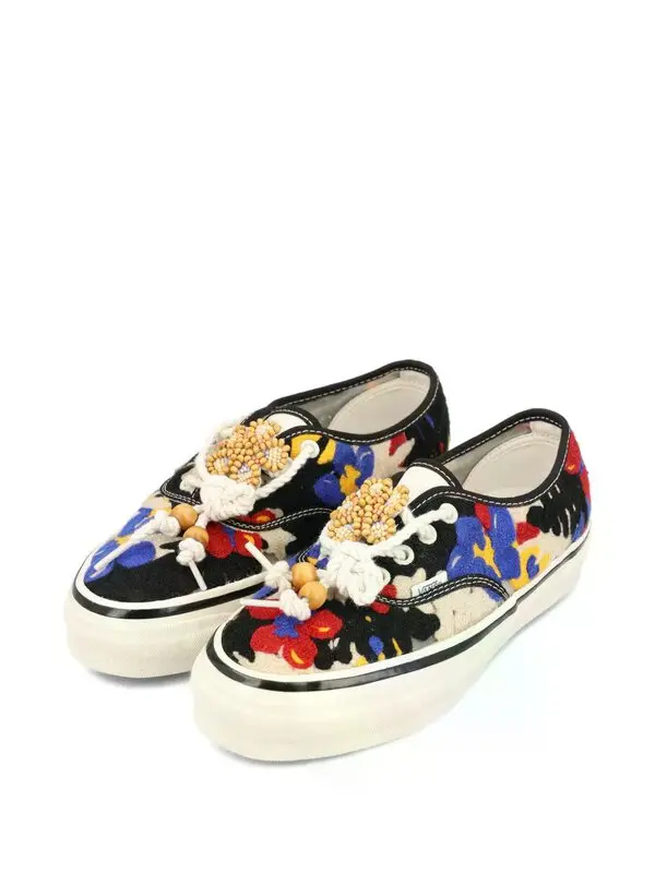 VANS Premium Authentic Sneakers - Black
