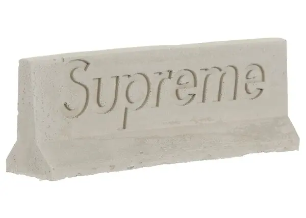 Supreme Mini Materials 1:12 Scale Jersey Barrier