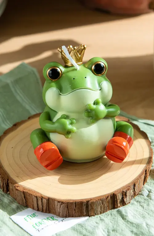 SOUTHLAKE GIFTS Frog Prince Candle
