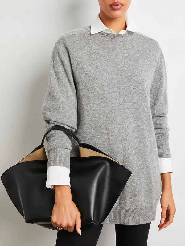 GWYN Classic Cashmere Crewneck