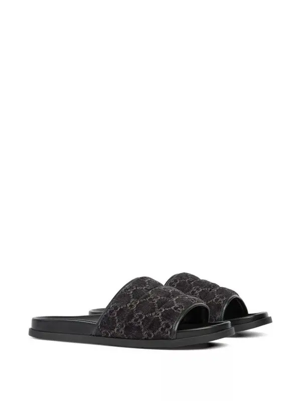 Gucci Gg Quilted Slides - Black