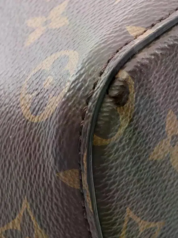LOUIS VUITTON 2021-2026 Monogram Neonoe Mm Bucket Bag - Brown