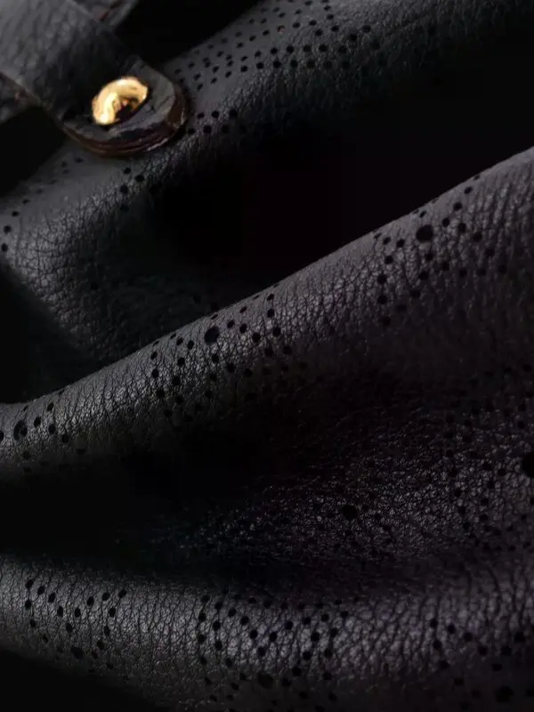 LOUIS VUITTON Xl Mahina Leather Hobo Bag - Black