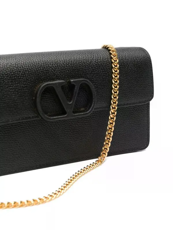 Valentino Garavani Logo Appliqué Shoulder Bag - Black