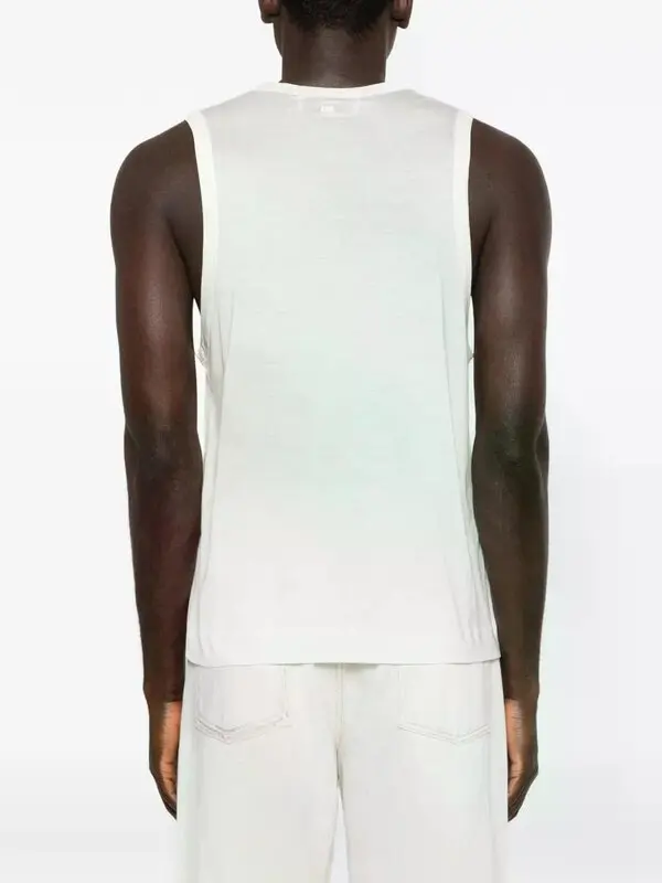 Ami Sleeveless Vest