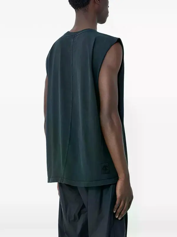 Champion Sleeveless Crew Neck Top