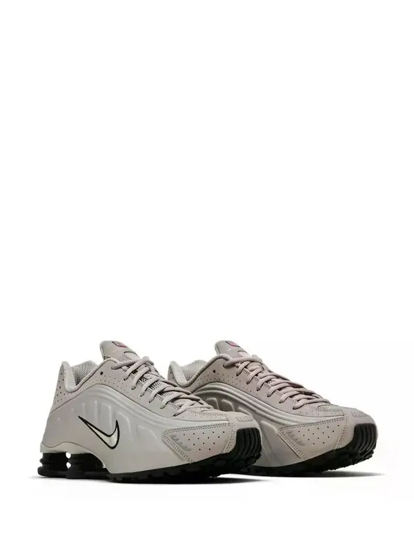 Nike Shox R4 Trainers - Grey