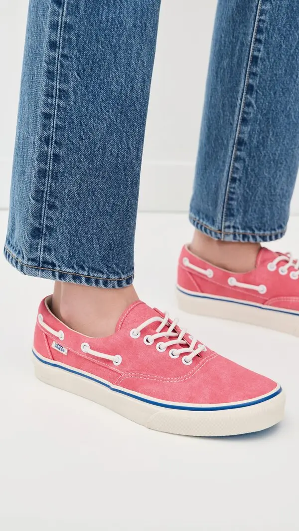 VANS Authentic Boat M 7/w Canvas Sneakers