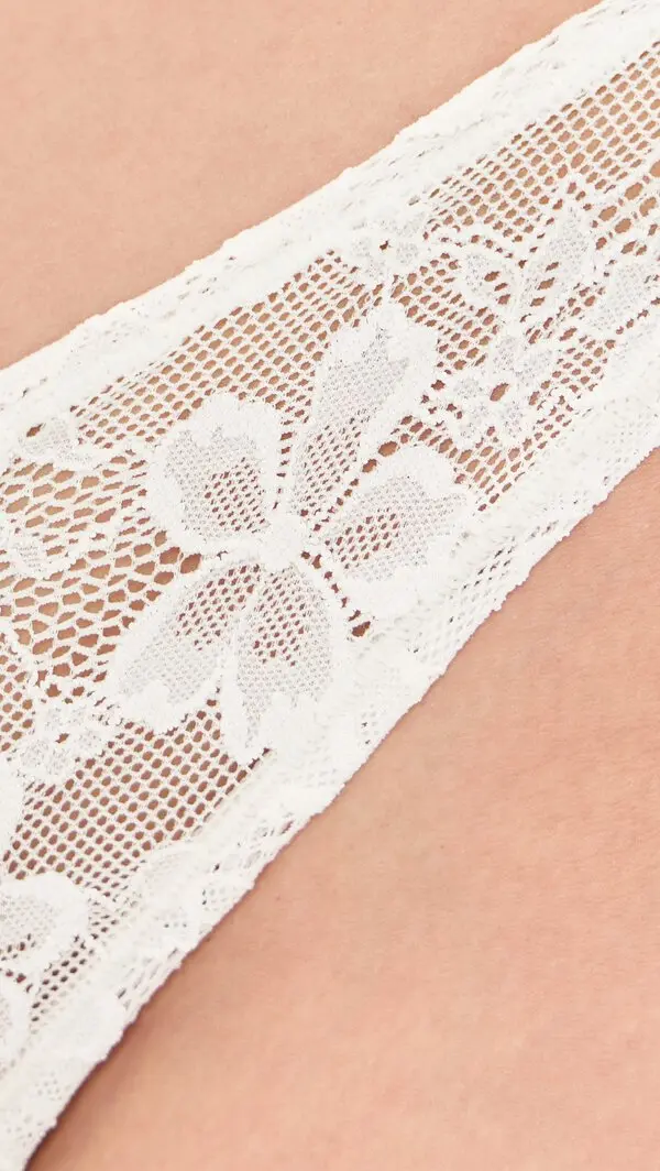 FLEUR DU MAL Le Stretch Lace Thong - Ivory