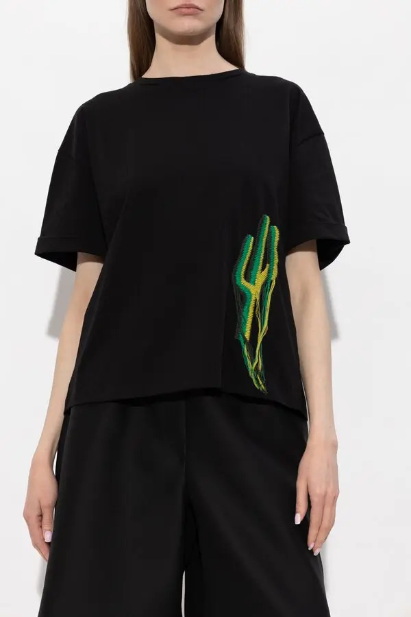 AKEP T-shirt With Patch