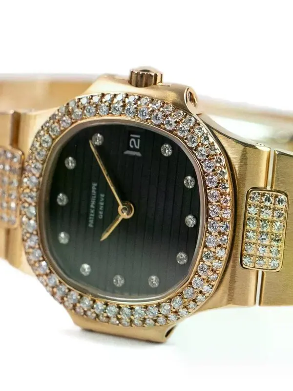 Patek Philippe Nautilus 4700/5 27mm Watch