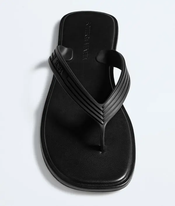 Bottega Veneta Sampieri Flat Thong - Black