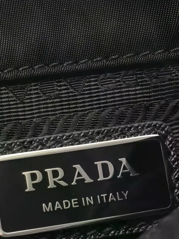 Prada 2020s Logo-plaque Shoulder Bag