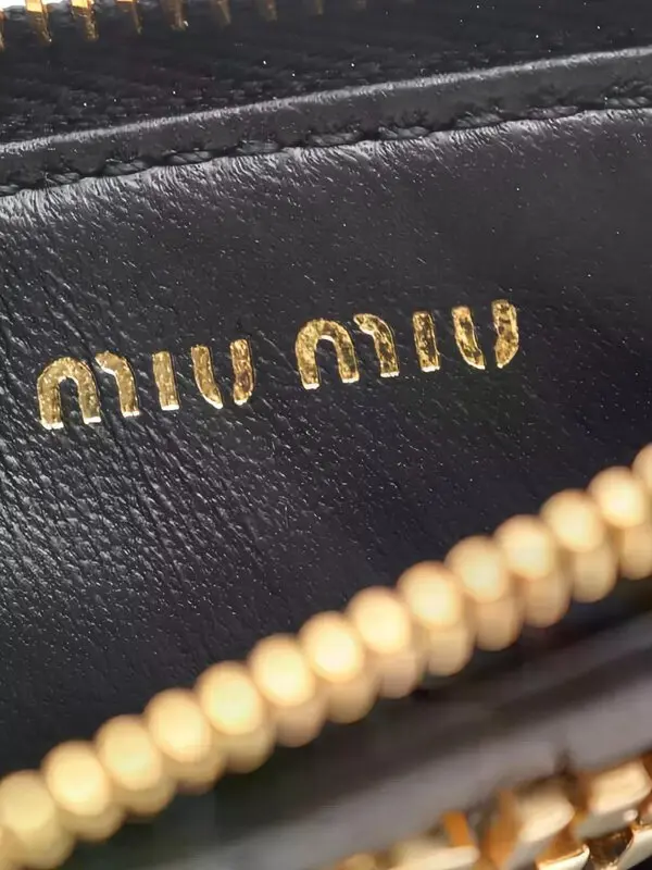 Miu Miu 2020s Matelassé Card Holder - Black