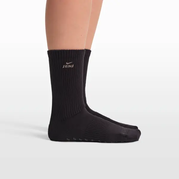 Nike X Skims Dri-fit Pilates Grip Crew Socks - Black
