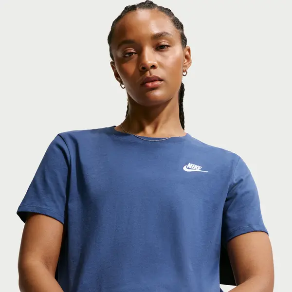 Nike Sportswear Club Essentials T-shirt - Blue