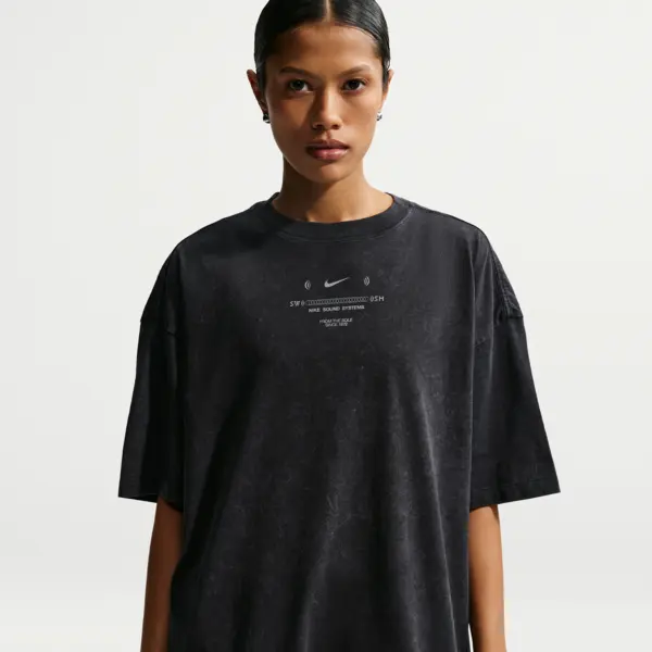 Nike Sportswear Classic Oversized T-shirt - Black
