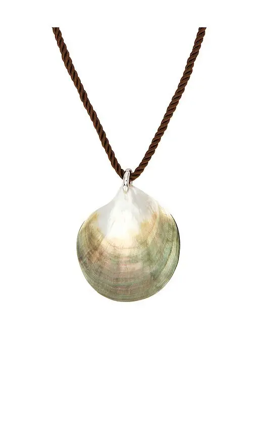 JULIETTA Shell Pendant Necklace