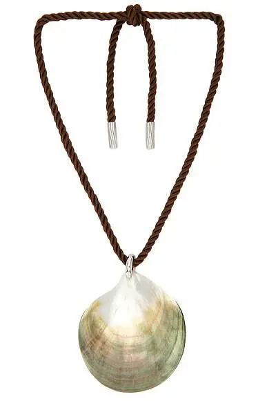 JULIETTA Shell Pendant Necklace