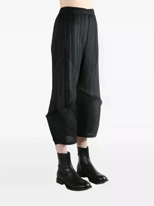 Issey Miyake Pleated Trousers - Black