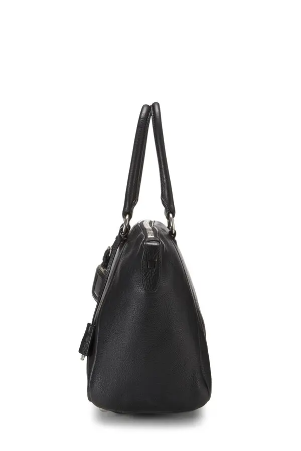 Prada Vitello Daino Handbag - Black