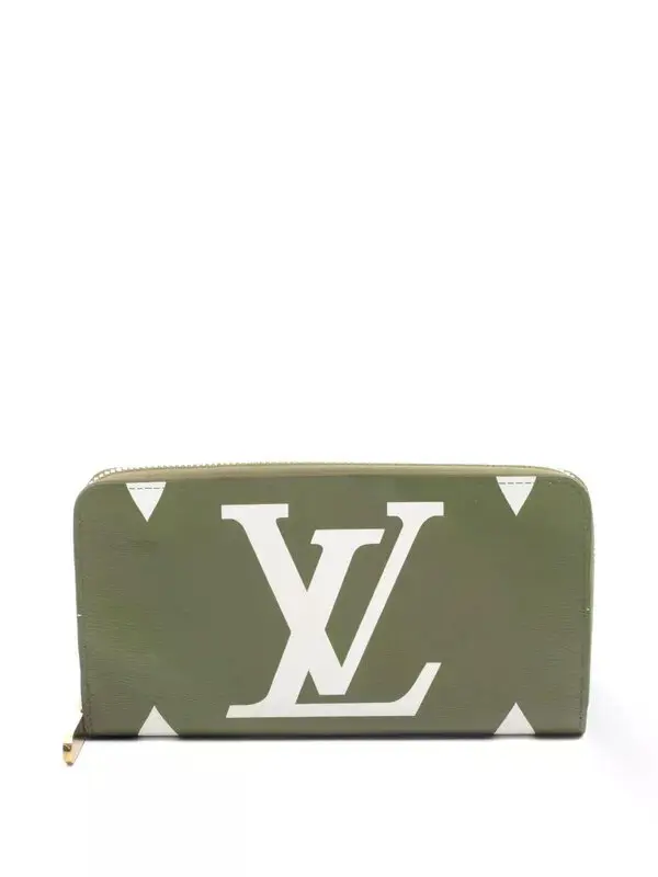 LOUIS VUITTON Zippy Wallet - Green