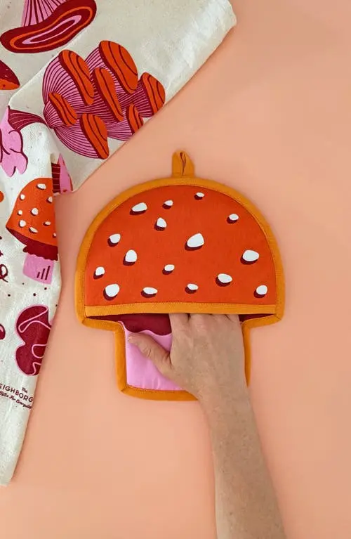 THE NEIGHBORGOODS Mushroom Potholder