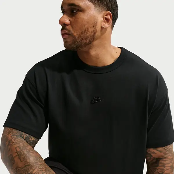 Nike Sportswear Premium Essentials T-shirt - Black