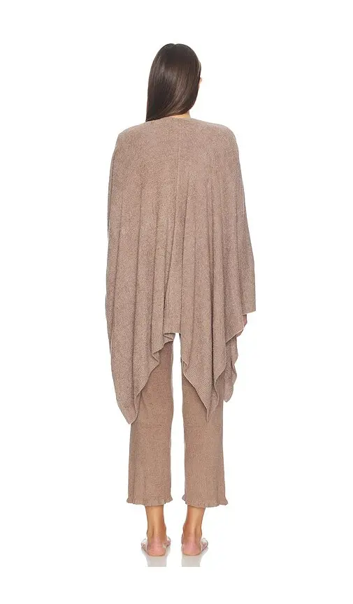 Barefoot Dreams Cozychic Lite Weekend Wrap