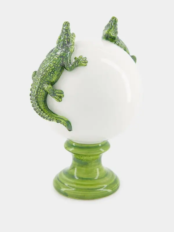 LES-OTTOMANS Crocodile Globe Decor