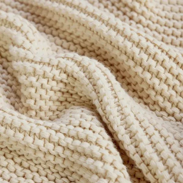 CHRISTY Oslo Chunky Knit Cotton Throw - Ecru