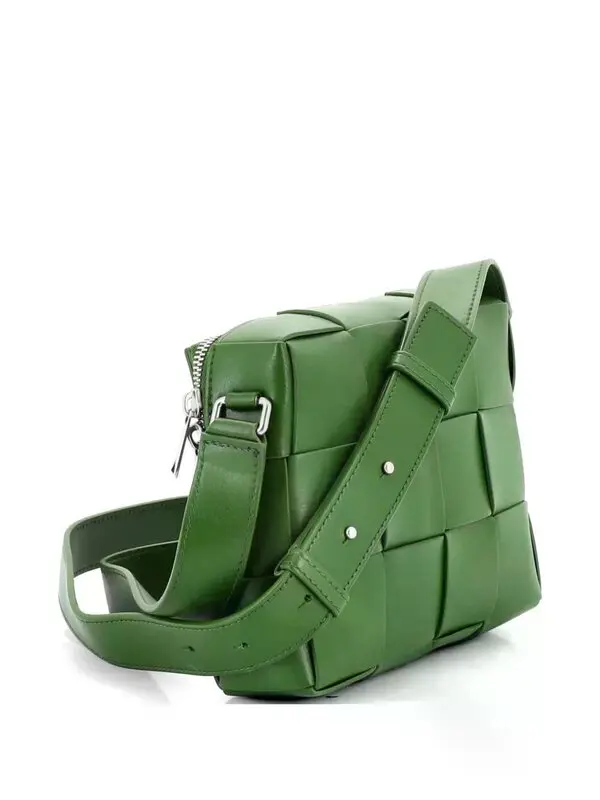 Bottega Veneta Cassette Zip Camera Maxi Intrecciato Leather Crossbody Bag - Green