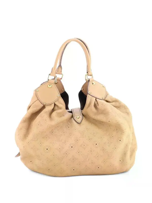 LOUIS VUITTON Xl Mahina Leather Hobo Bag - Neutrals