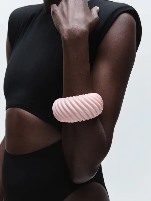 JULIETTA Rowan Resin Cuff