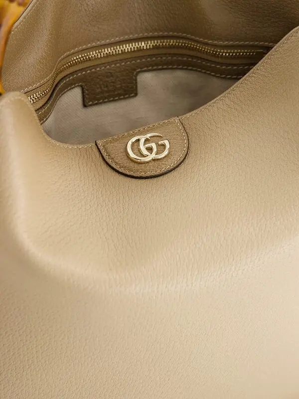 Gucci Diana Medium Shoulder Bag - Beige